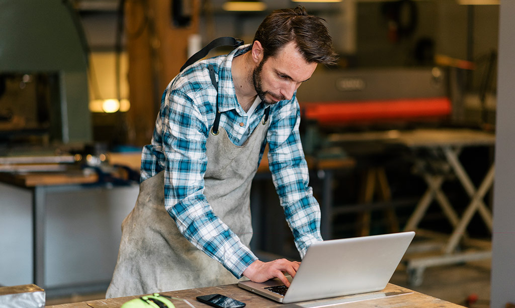 Banking for self-employed - Accounts & credit cards | ASB